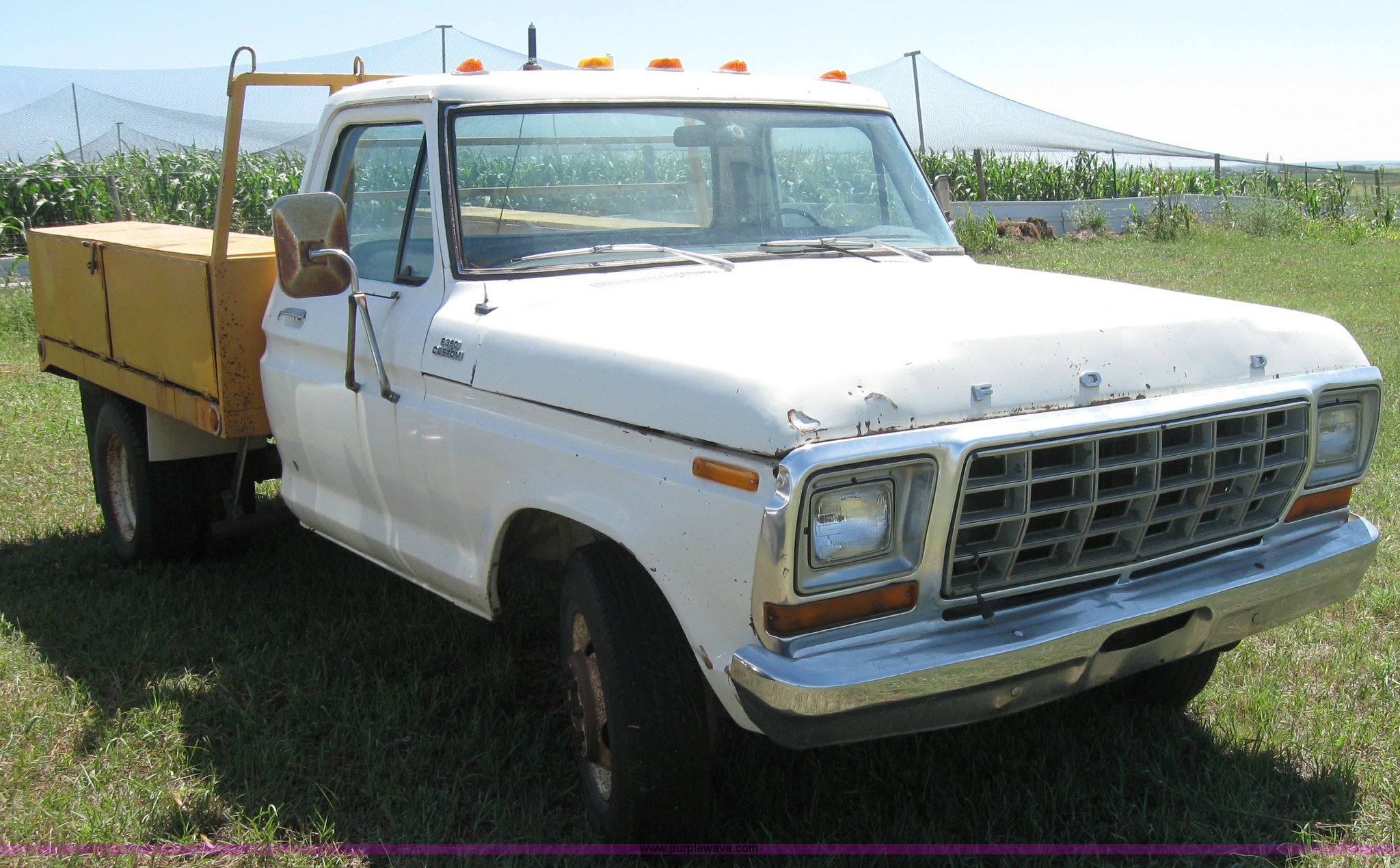 1978 Ford F350 pickup truck in Beloit, KS | Item 2650 sold | Purple Wave
