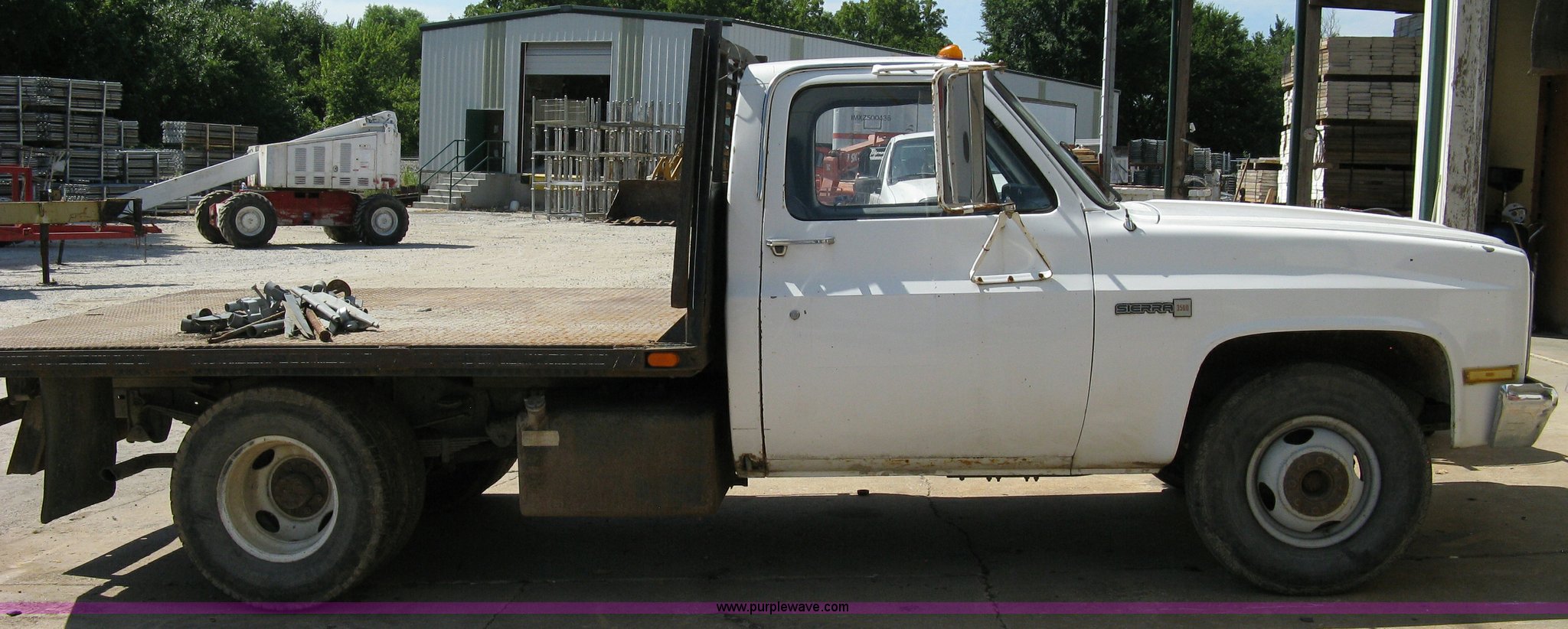 1986 GMC C3500 pickup truck in Kechi, KS | Item 4811 sold | Purple Wave