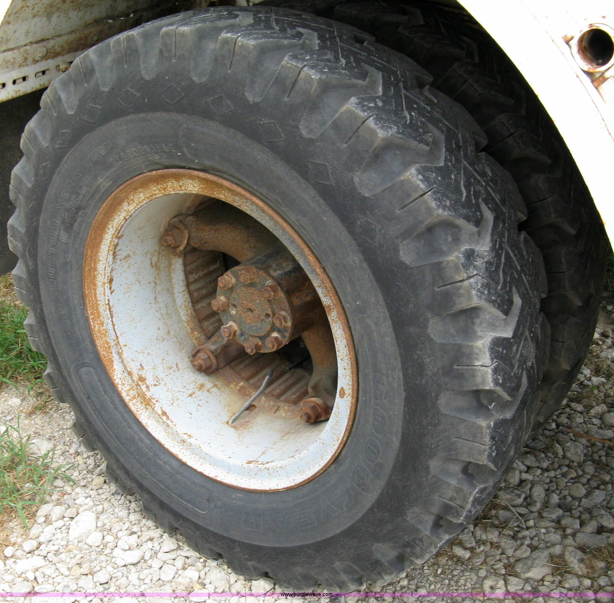 1981 International Series 1724 water truck in Kechi, KS | Item 4825 ...