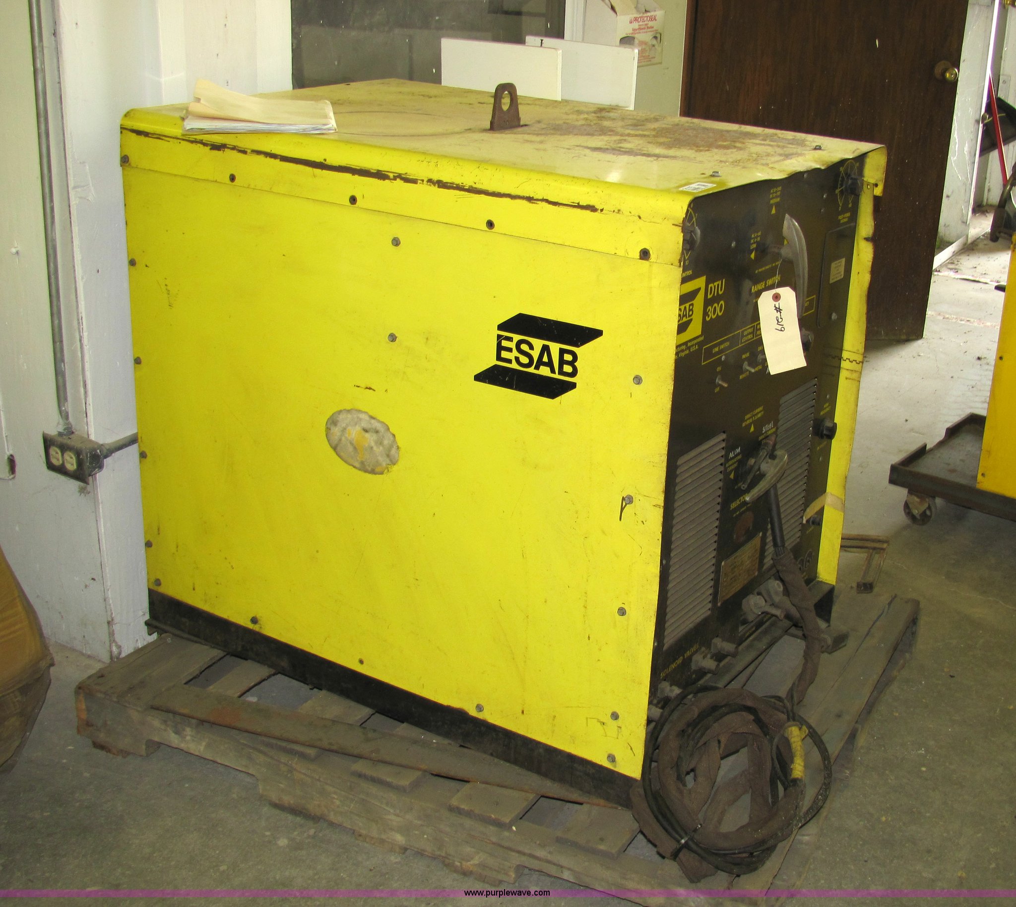 Esab DTV-300 tig welder in Hutchinson, KS | Item 2115 sold | Purple Wave