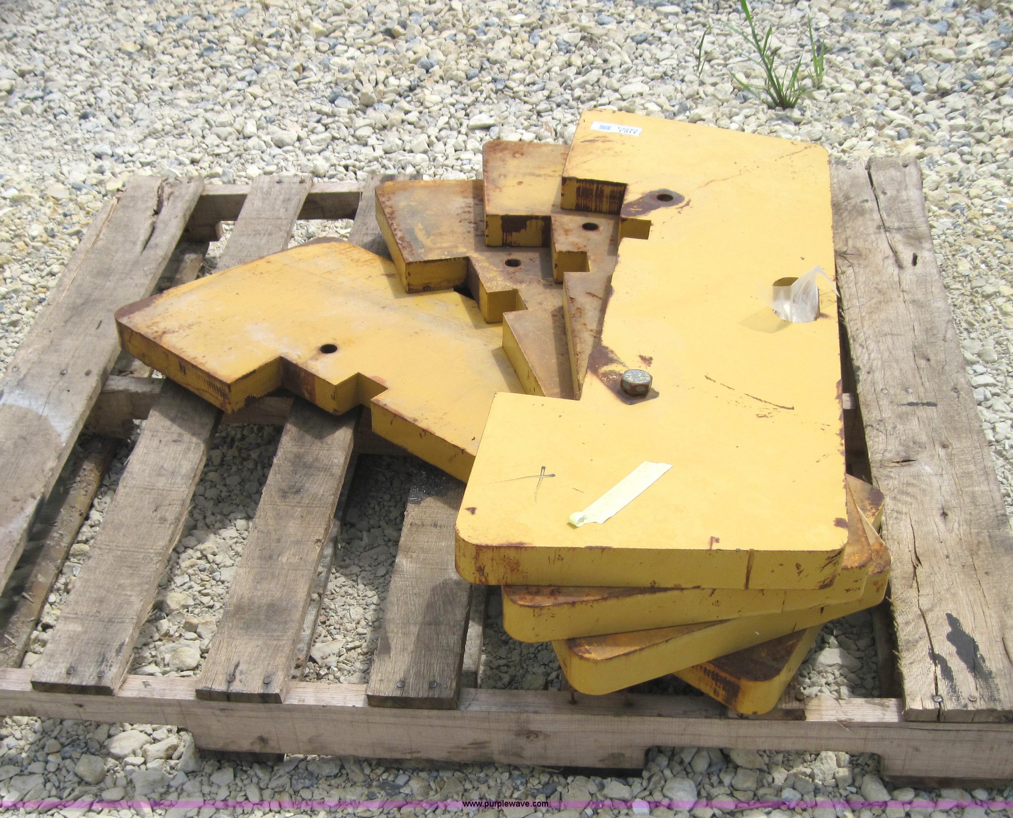 (4) Vermeer counter weights in Hutchinson, KS | Item 4163 sold | Purple ...
