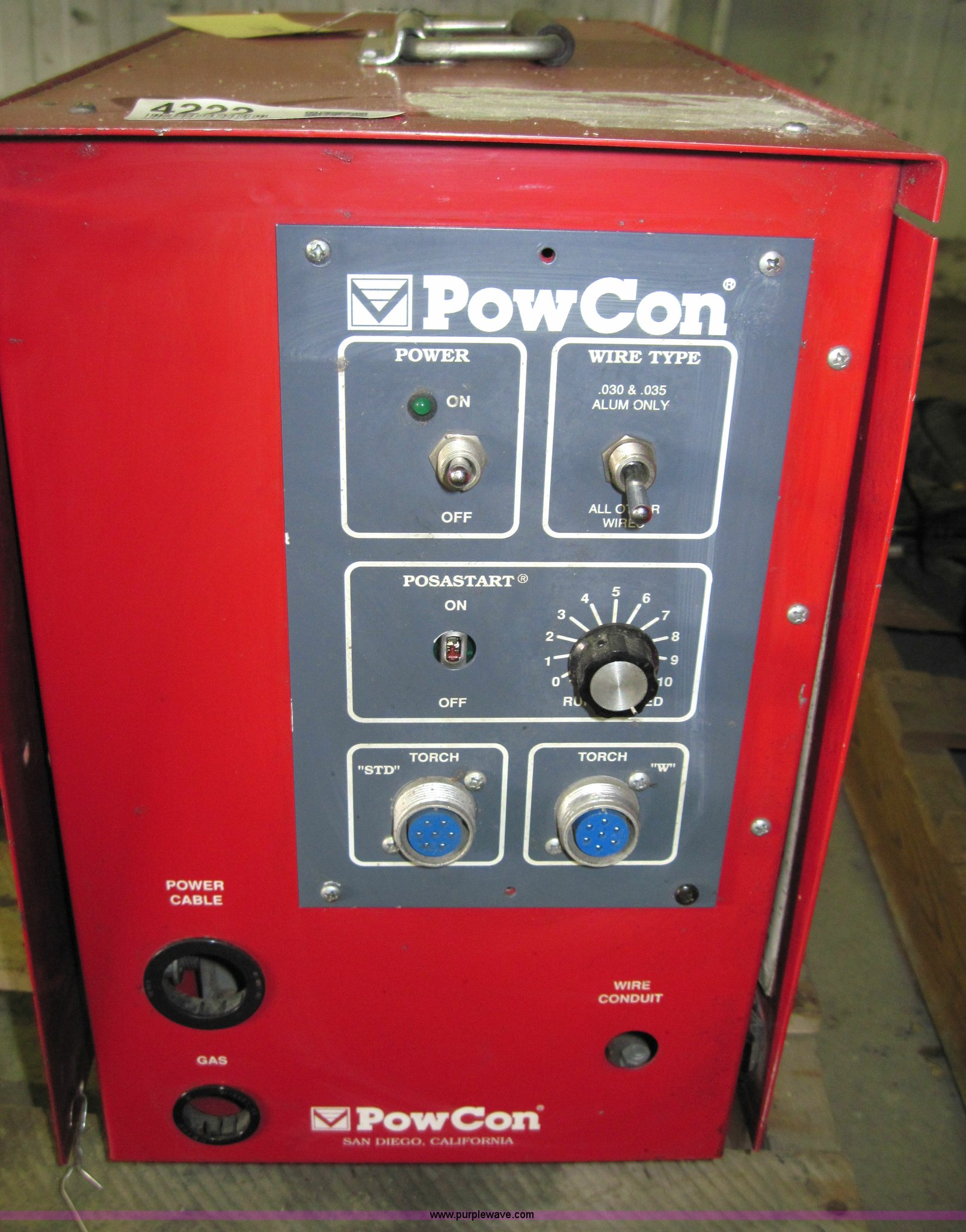Powcon wire feed welder in Hutchinson, KS | Item 4222 sold | Purple Wave