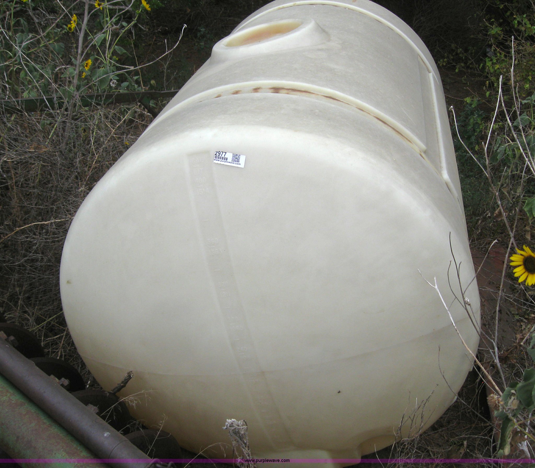 400 gallon poly-tank in Dodge City, KS | Item 2977 sold | Purple Wave