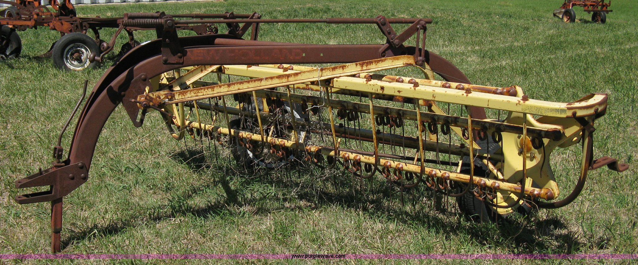New Holland Rolabar 256 hay rake in Douglass, KS | Item 5107 sold ...