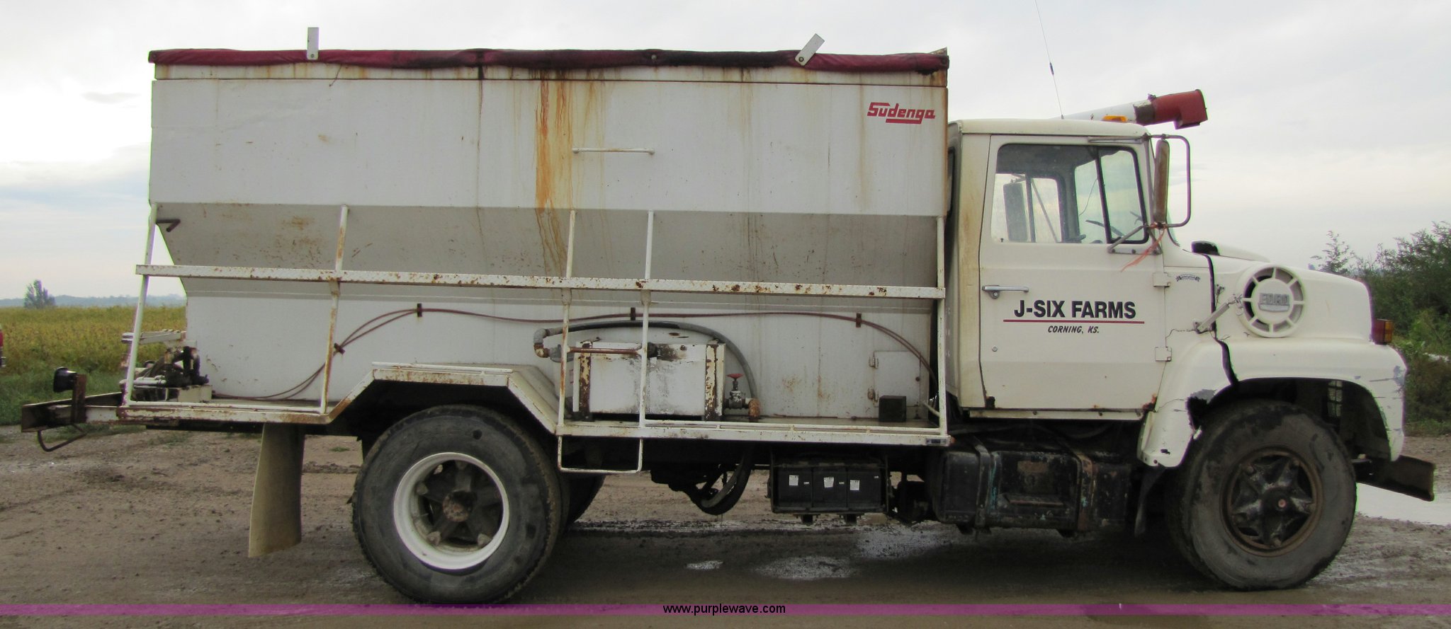 1978 Ford F7000 feed tender truck in Fairview, KS | Item 5264 sold ...