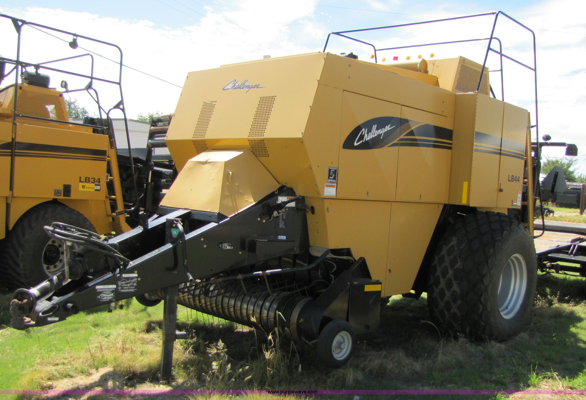 2004 Challenger LB44 4x4 big square baler in Dalhart, TX | Item 3141 ...