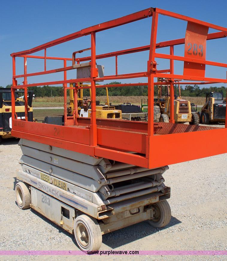 Skyjack Sjiii 4626 Electric Scissor Lift at Alana Mcgovern blog