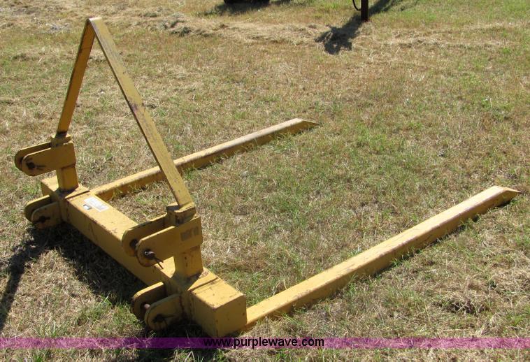 Front loader fork lift attachment in Guthrie, OK | Item 6632 sold ...