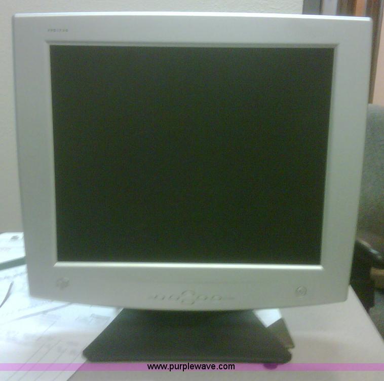 Assorted LCD monitors in Shawnee, KS | Item 1901 sold | Purple Wave