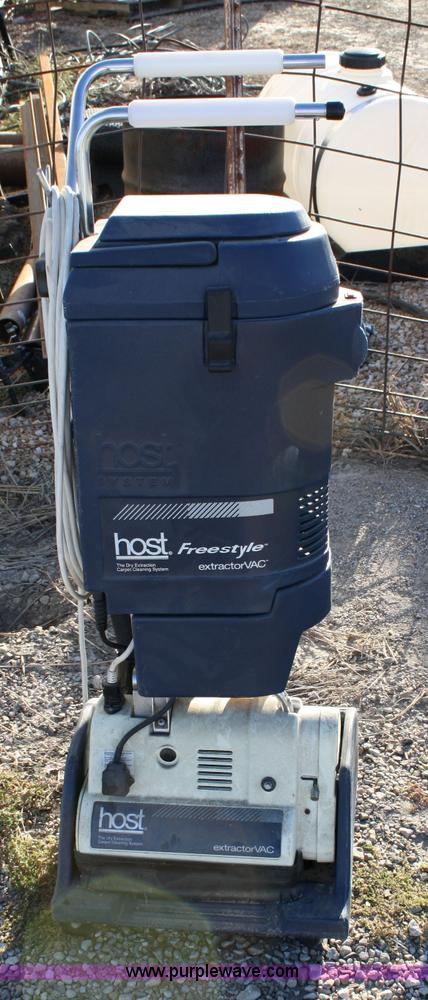 Host Freestyle dry extraction carpet vac in Oskaloosa, KS | Item 4721 ...