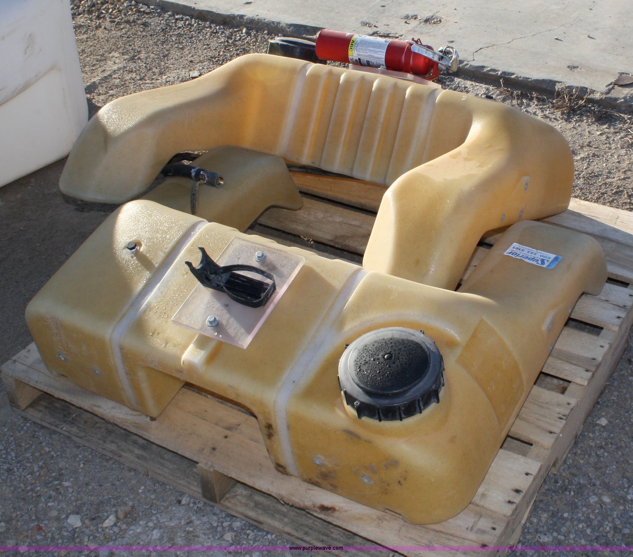 (2) 16 gallon ATV tanks in Oskaloosa, KS | Item 4716 sold | Purple Wave