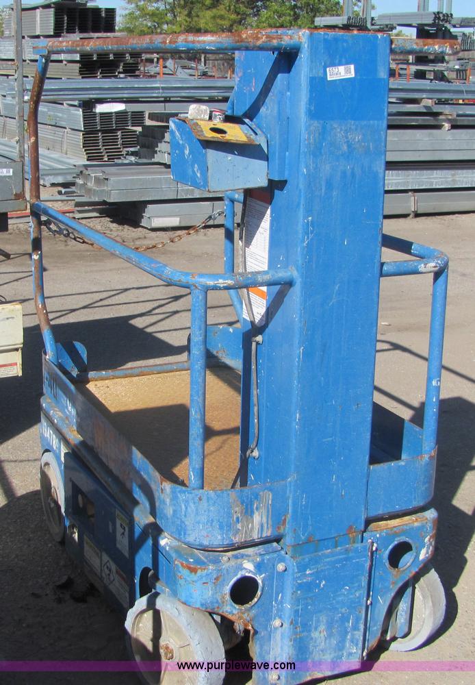 Up Right TM12 scissor lift in Wichita, KS | Item 6573 sold | Purple Wave
