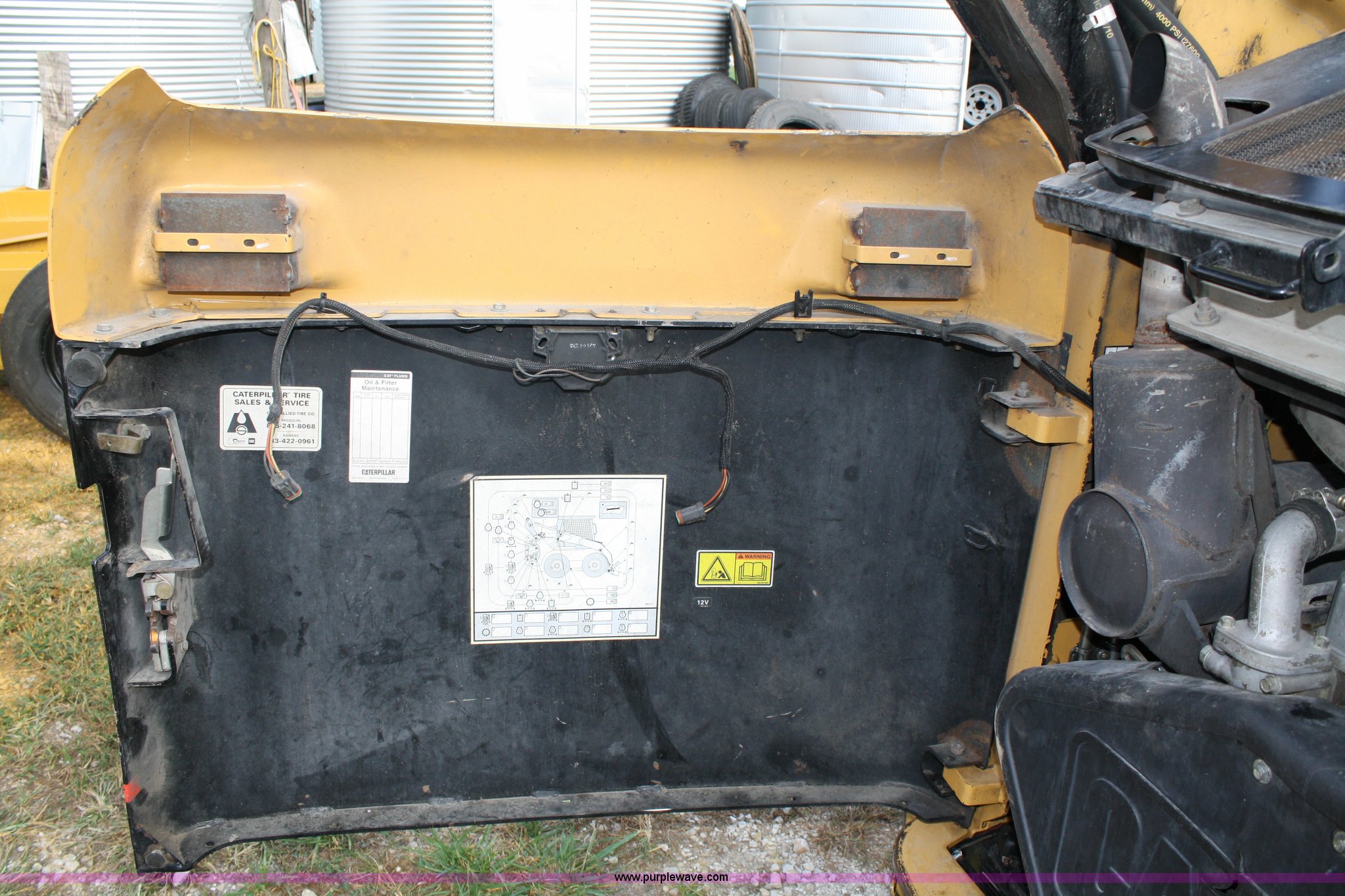 2006 Caterpillar 252B skid steer in Parker, KS | Item 4684 sold ...