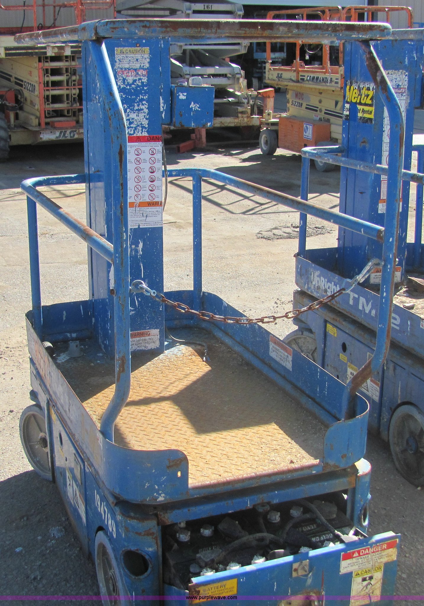 Up Right TM12 scissor lift in Wichita, KS | Item 6573 sold | Purple Wave