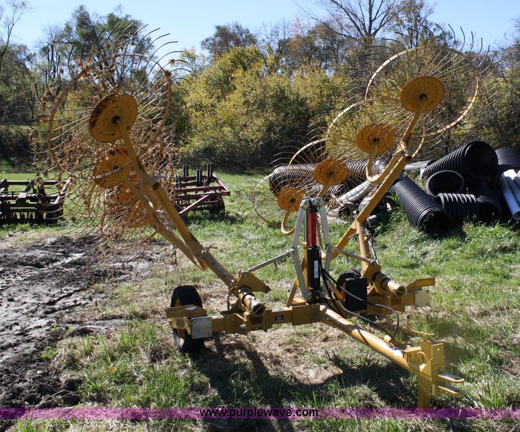 2009 Vermeer WR20 wheel rake in Kansas City, KS | Item 4667 sold ...