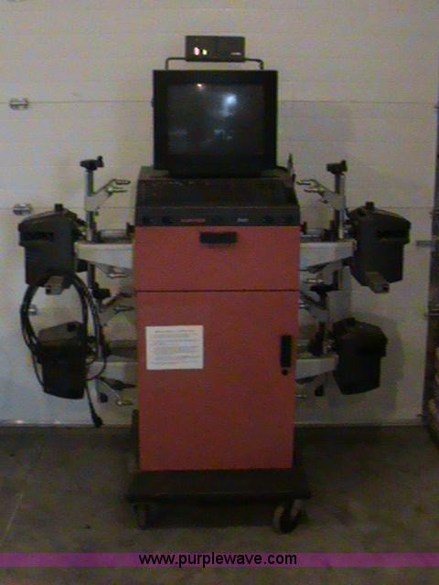 Hunter P411 alignment machine in Topeka, KS | Item 1603 sold | Purple Wave