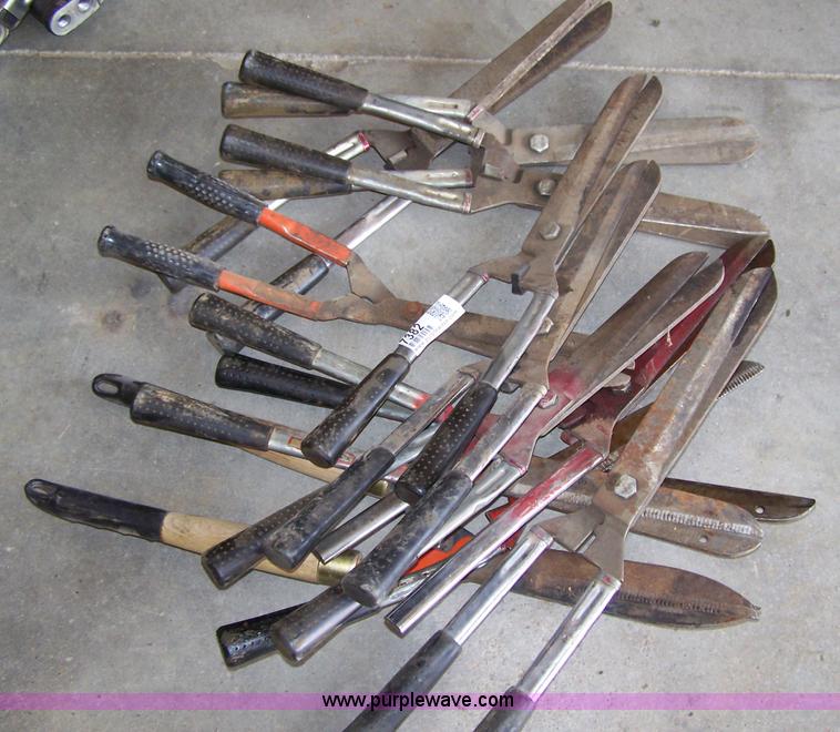 Assorted hand hedge clippers in Phillipsburg, KS | Item 7382 sold ...