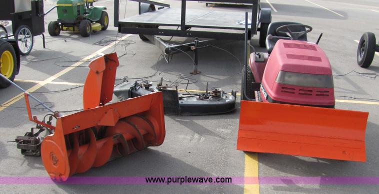 Tsc Huskee C4614030 Lawn Tractor In Manhattan Ks Item 2314 Sold Purple Wave