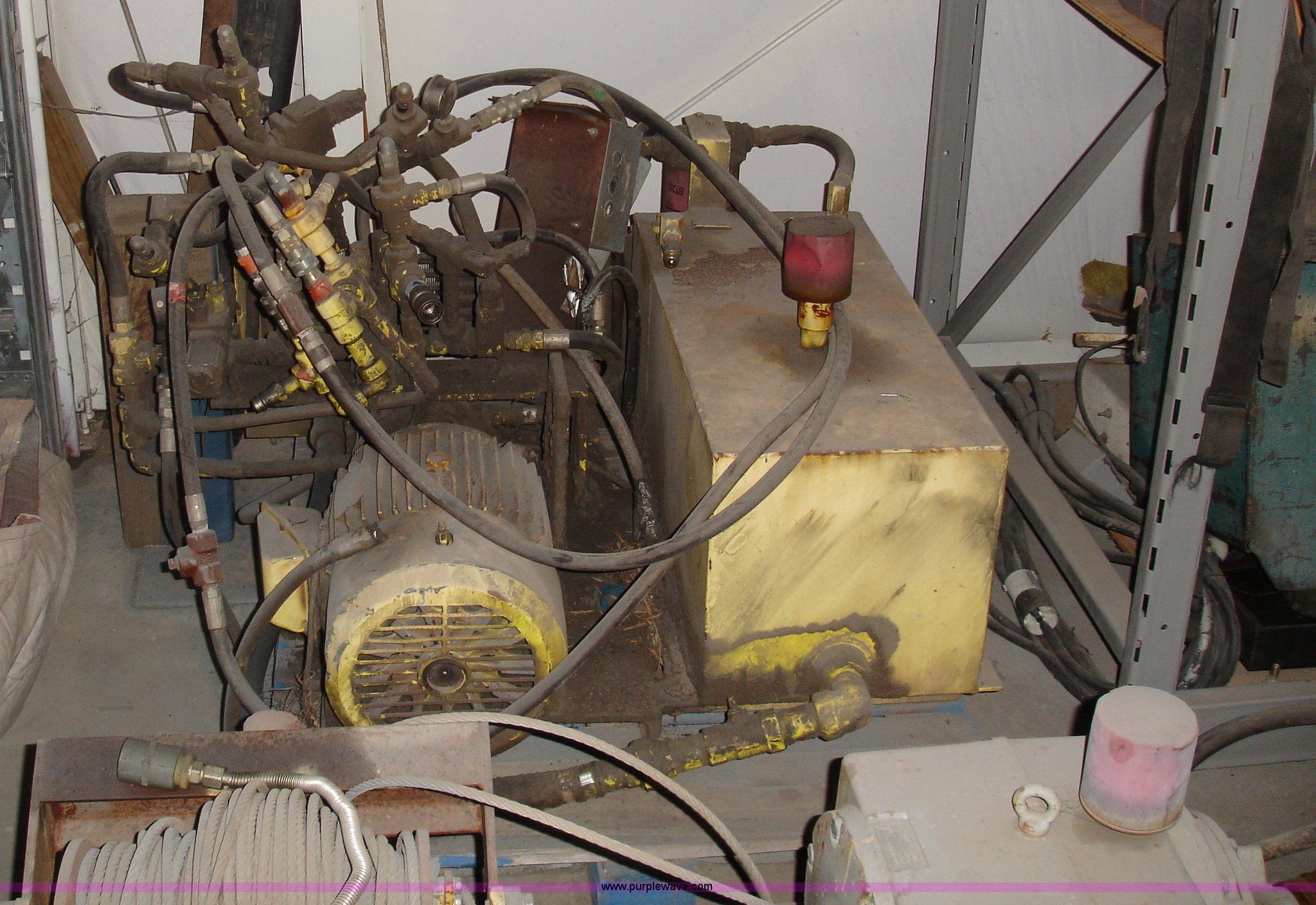 Ultramite Falk Corporation cable tugger/puller and hydraulic motor in ...