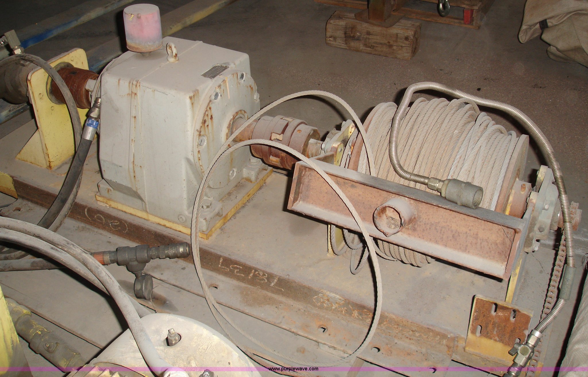 Ultramite Falk Corporation cable tugger/puller and hydraulic motor in ...