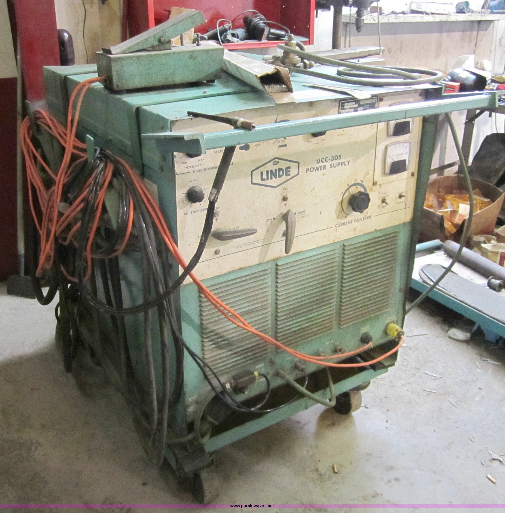 Linde 4CC-305 welder in Arma, KS | Item 4349 sold | Purple Wave