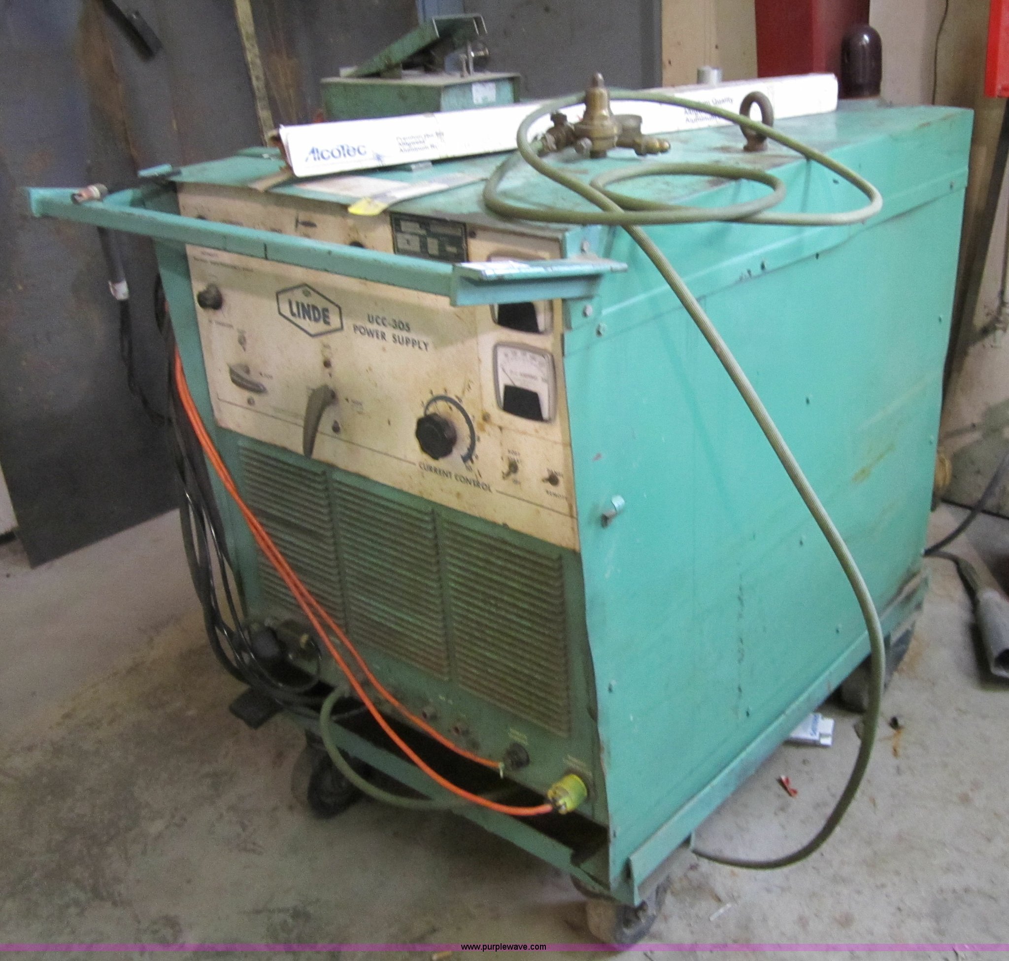 Linde 4CC-305 welder in Arma, KS | Item 4349 sold | Purple Wave