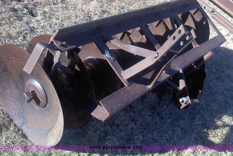 5' one-way three point disc in Bushton, KS | Item 1606 sold | Purple Wave