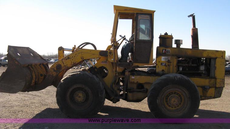 International H65 wheel loader in Valley Center, KS | Item 8102 sold ...