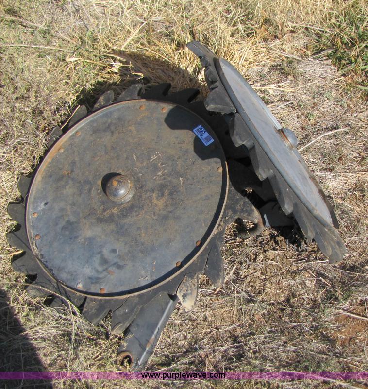 Round baler gathering wheels in Stephenville, TX | Item 3655 sold ...