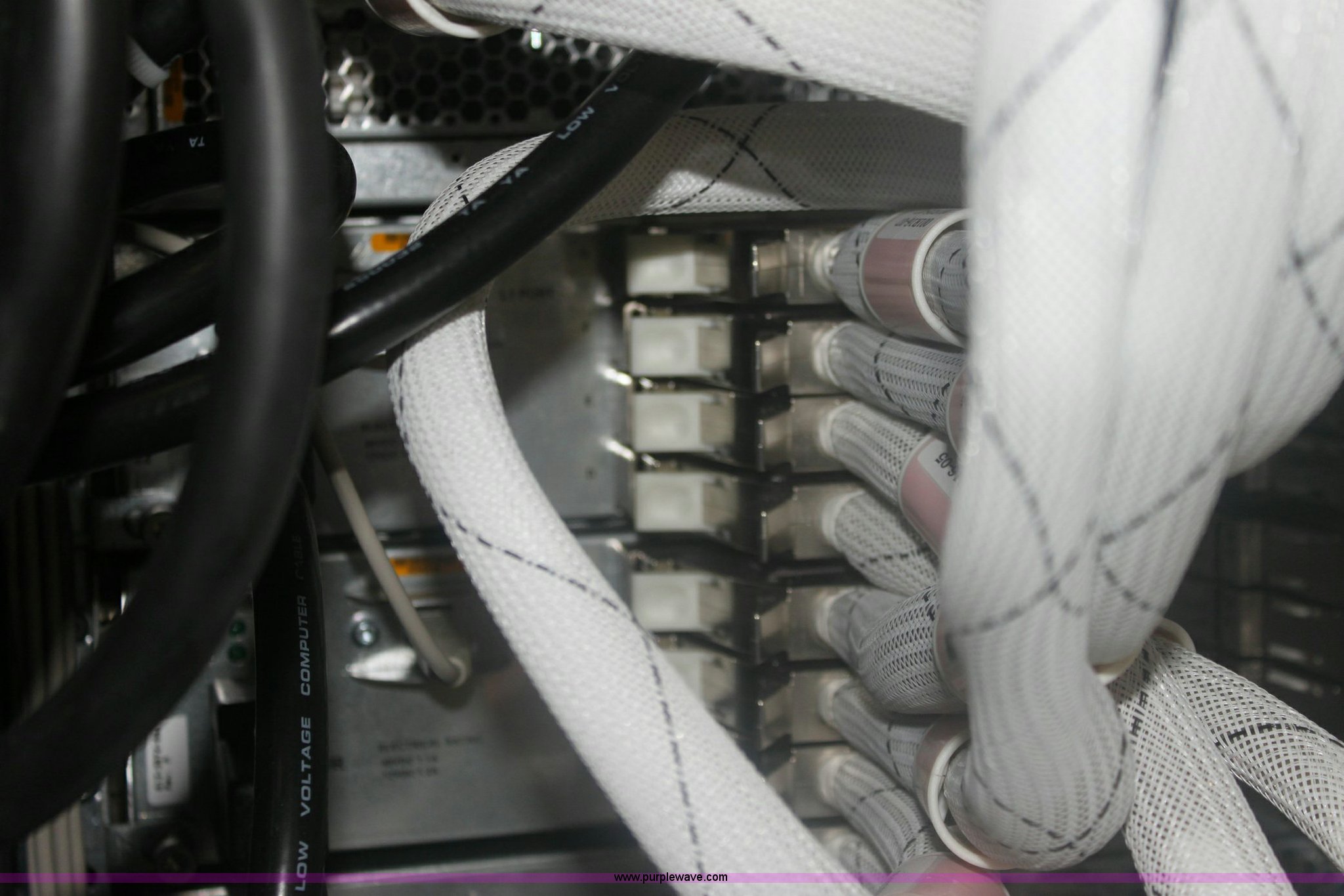 SGI Altix 3700 computer in Wichita, KS | Item 6287 sold | Purple Wave