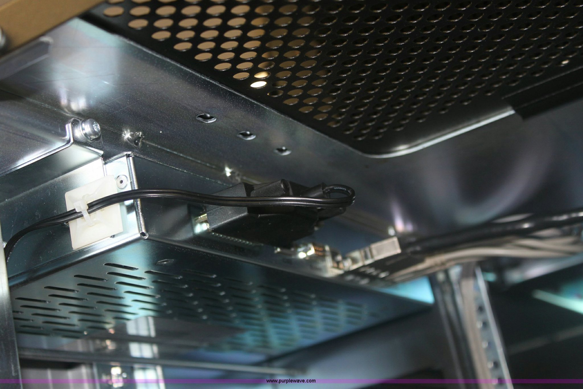 SGI Altix 3700 computer in Wichita, KS | Item 6287 sold | Purple Wave