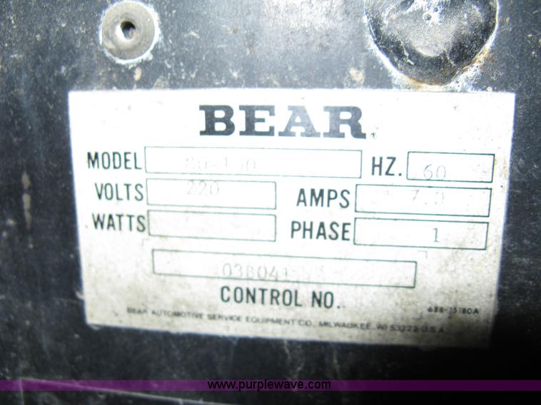 Bear Microprocessor wheel balancer in Valley Center, KS | Item 8177 ...