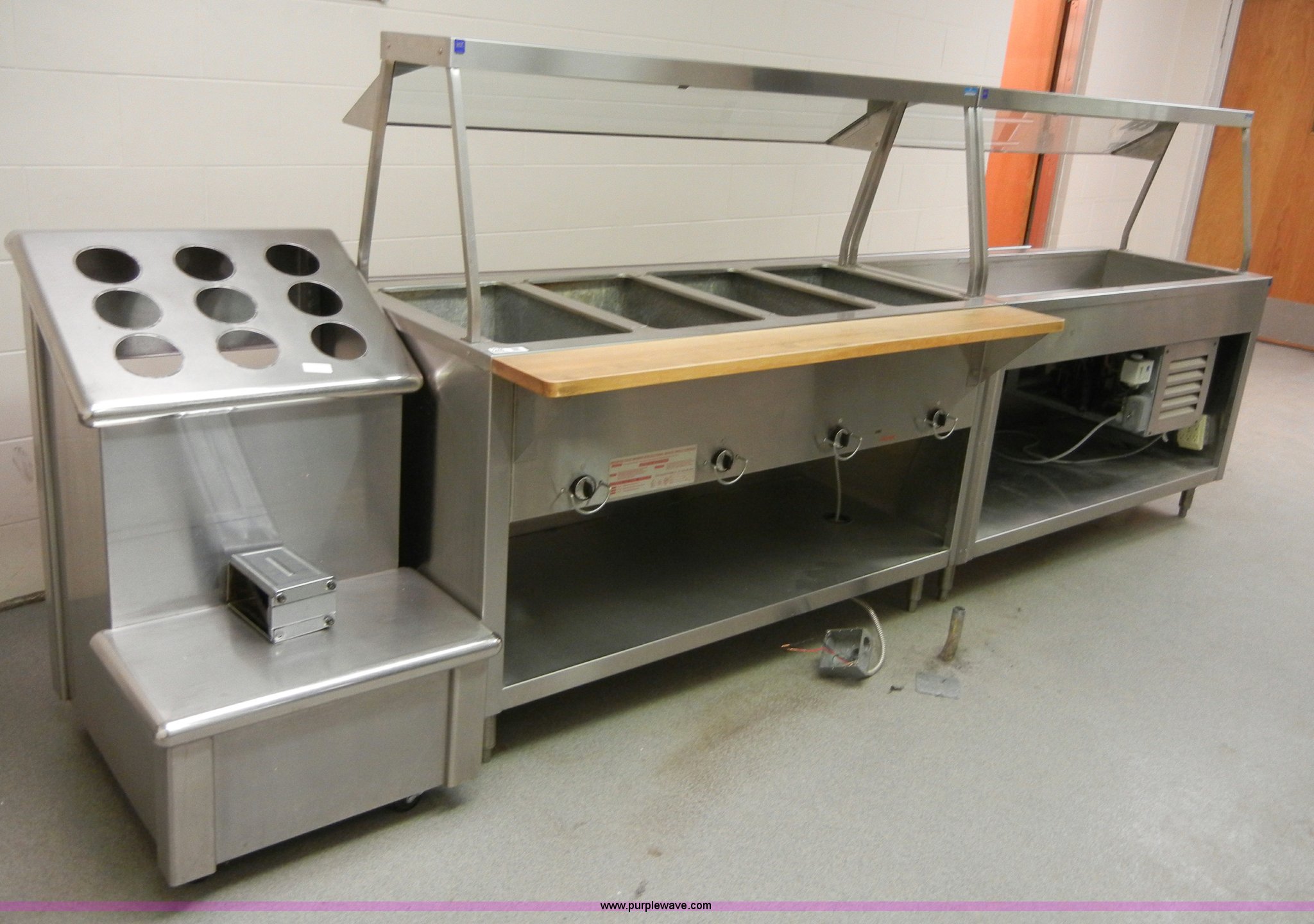 Duke Aerohot serving station in Chapman, KS | Item 2246 sold | Purple Wave
