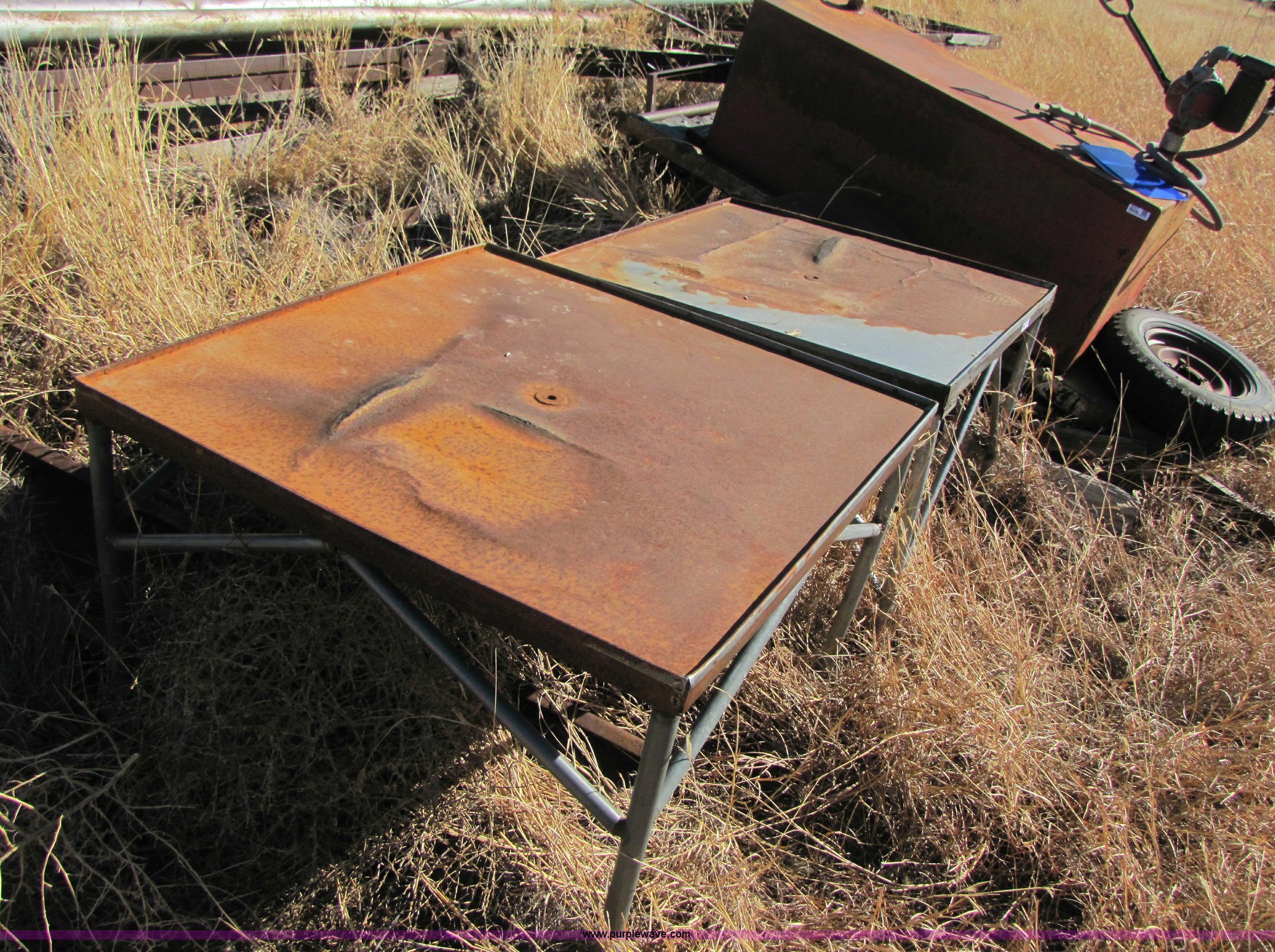 (2) oil drain tables in Hooker, OK | Item 3518 sold | Purple Wave