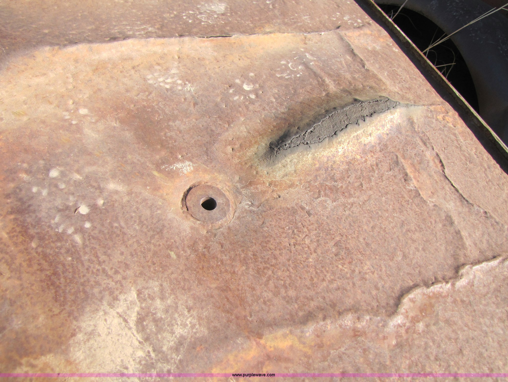 (2) oil drain tables in Hooker, OK | Item 3518 sold | Purple Wave