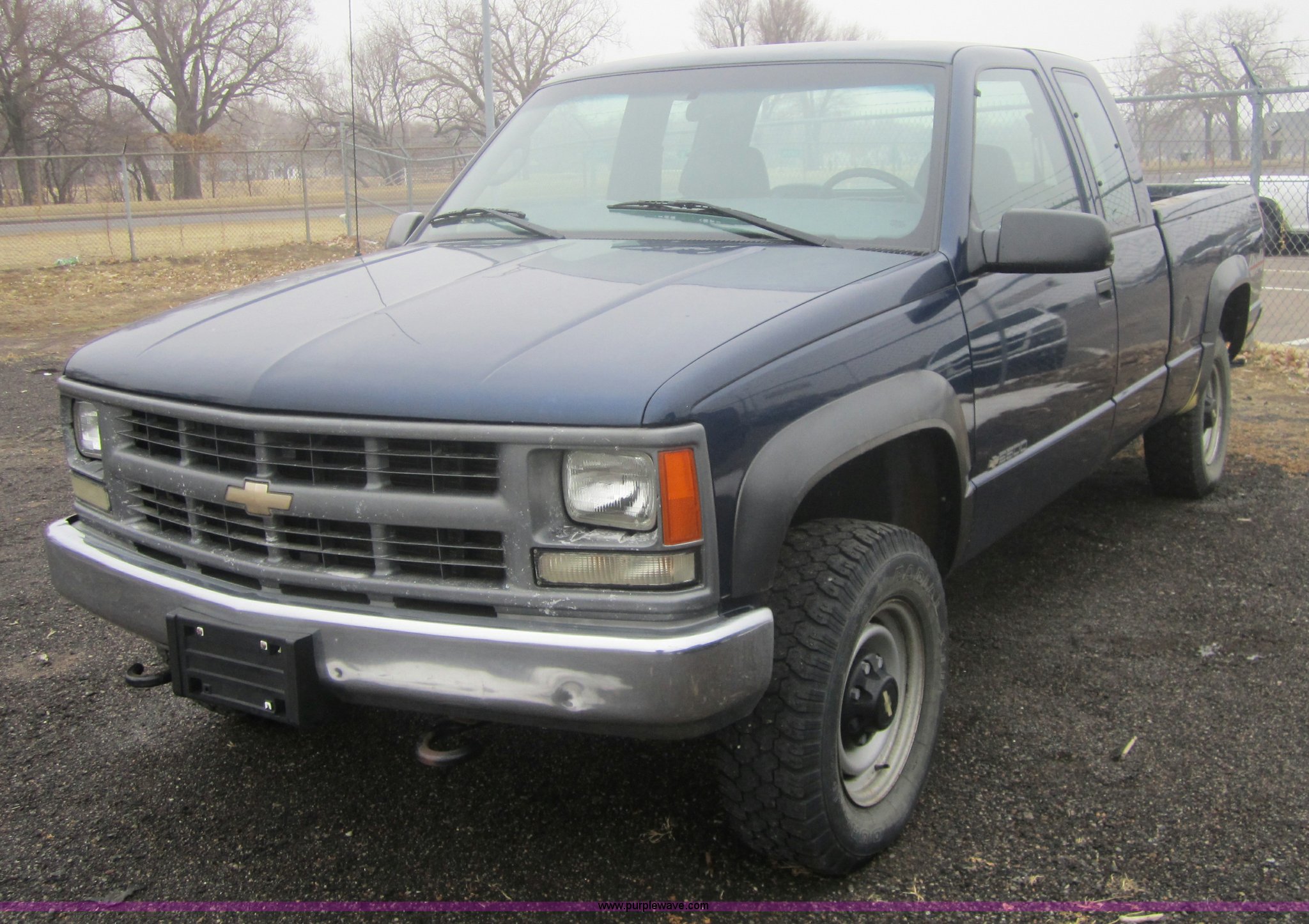 1999 Chevrolet K2500 extended cab pickup truck in Wichita, KS | Item ...