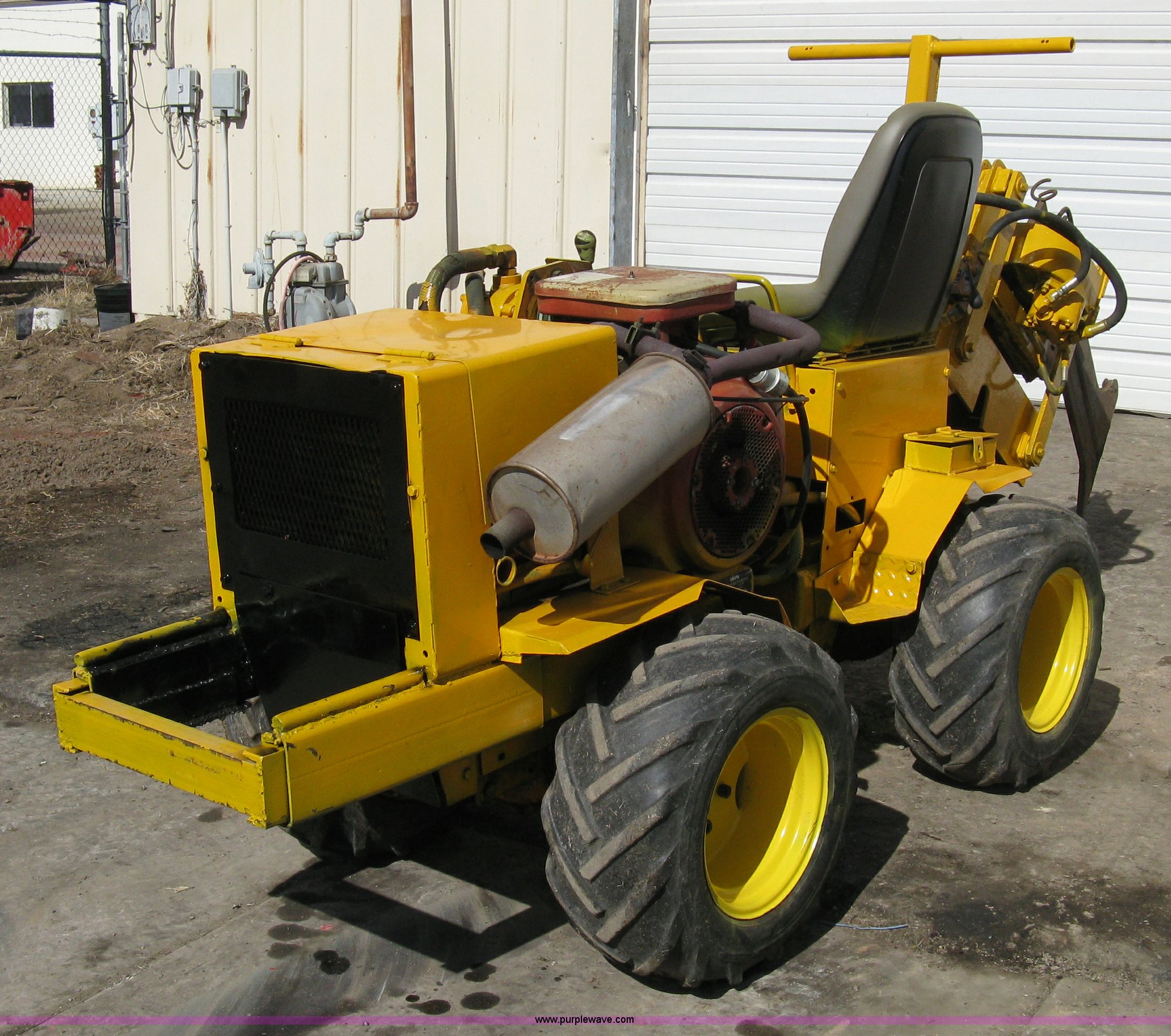 Davis mini sneaker in Wichita, KS | Item 8216 sold | Purple Wave