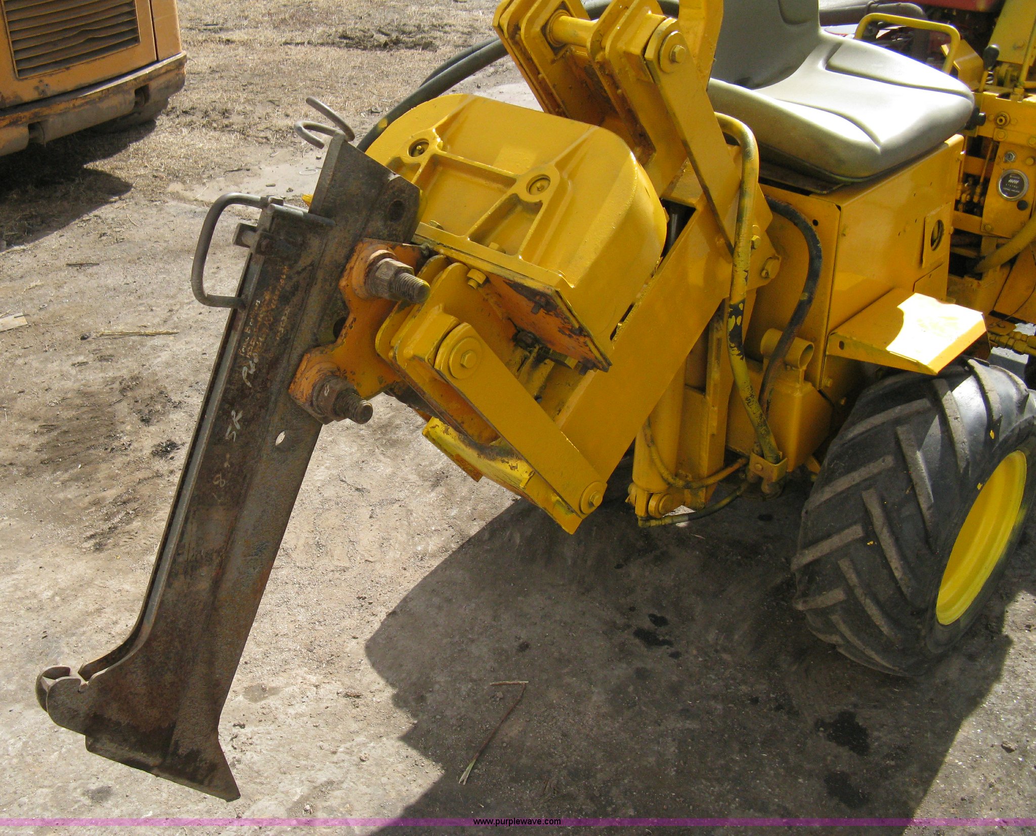 Davis mini sneaker in Wichita, KS | Item 8216 sold | Purple Wave