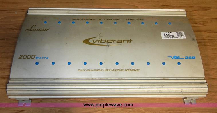 Lanzar 2,000 watt vibrant amp in Manhattan, KS | Item 2227 sold ...