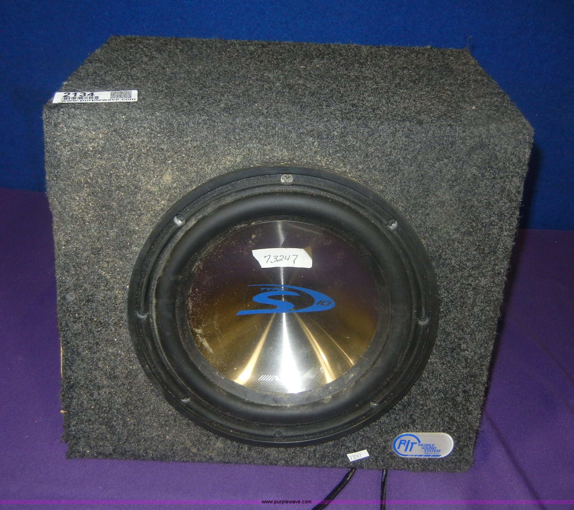 Alpine 10" speaker with enclosed box in Manhattan, KS | Item 2134 sold ...