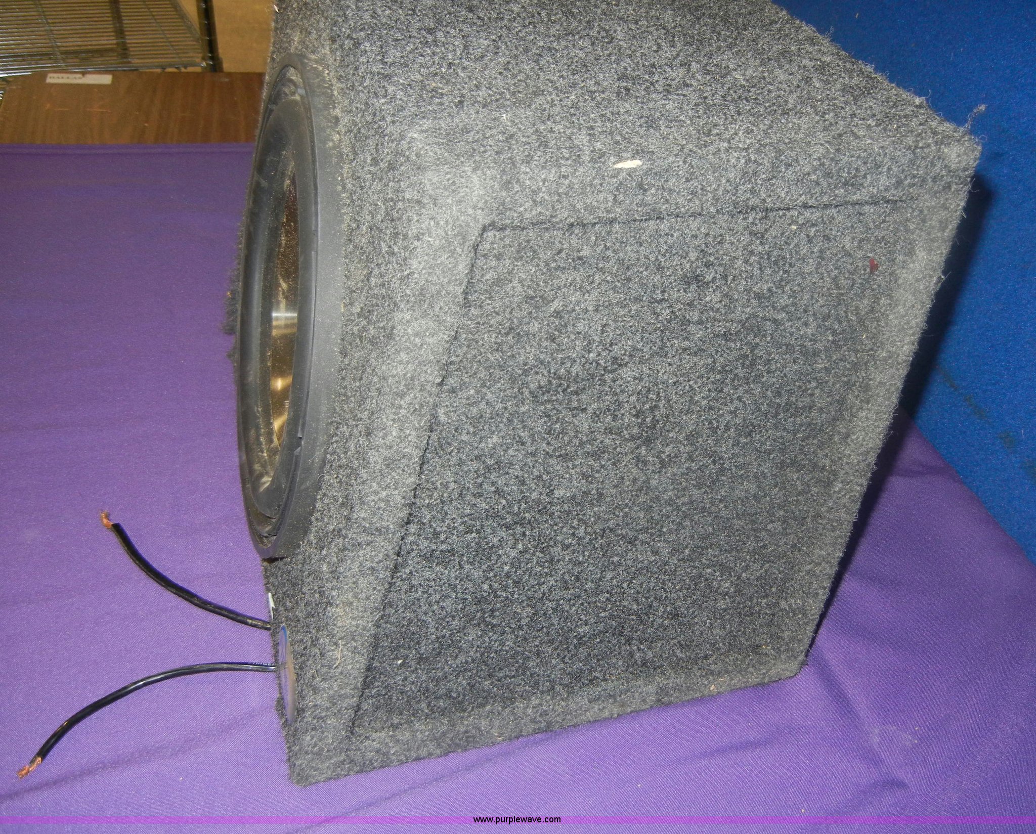 Alpine 10" speaker with enclosed box in Manhattan, KS | Item 2134 sold ...