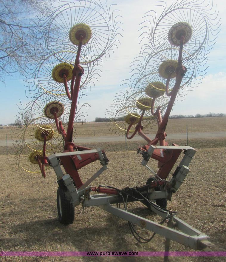Tif-way 10 wheel hay rake in Leon, KS | Item 6869 sold | Purple Wave
