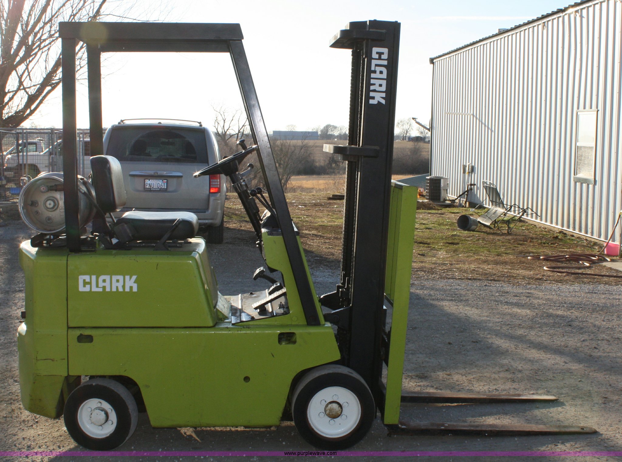 Clark C500-30 forklift in Linwood, KS | Item 4966 sold | Purple Wave