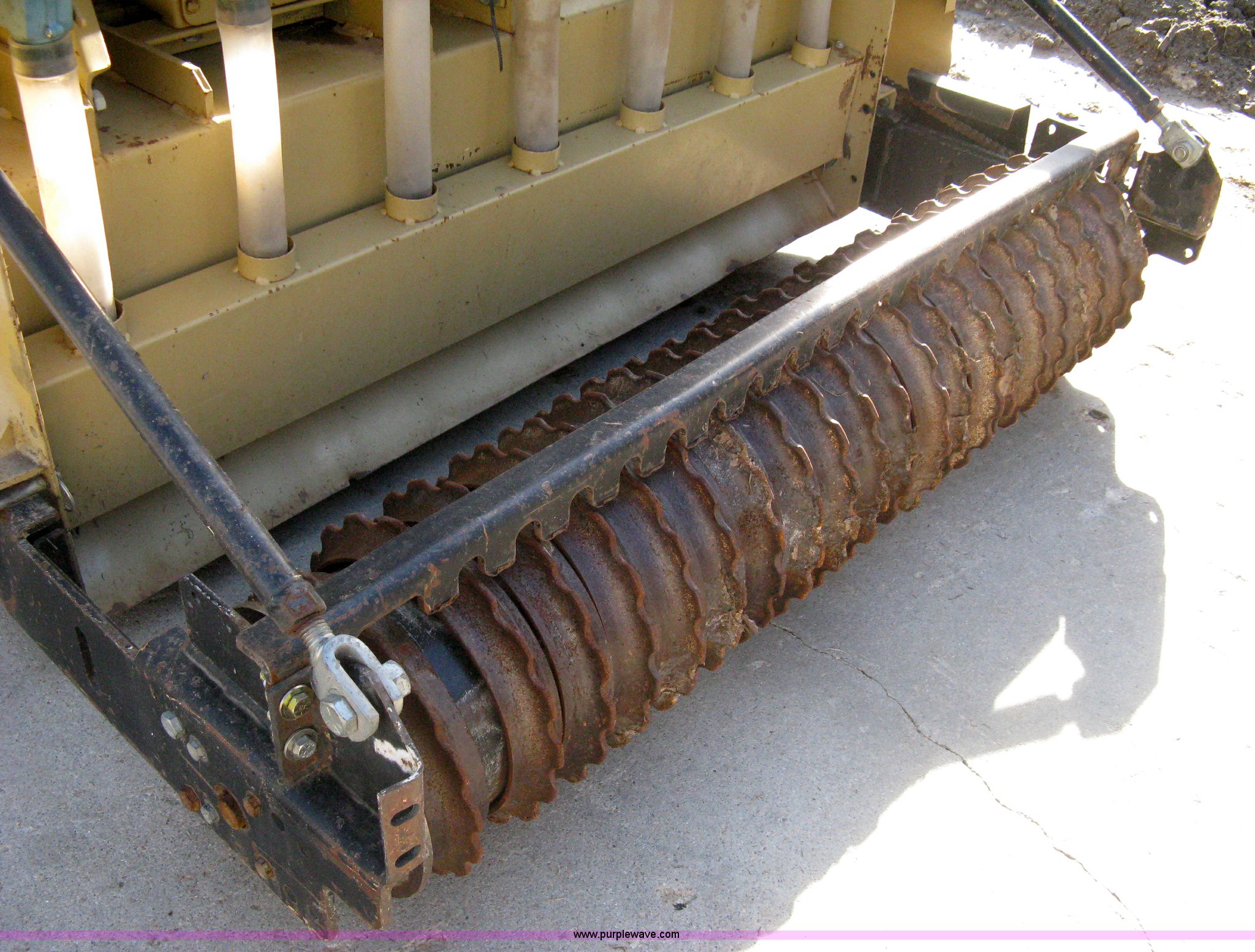 Land Pride OS1548 three point over-seeder in Augusta, KS | Item 8009 ...