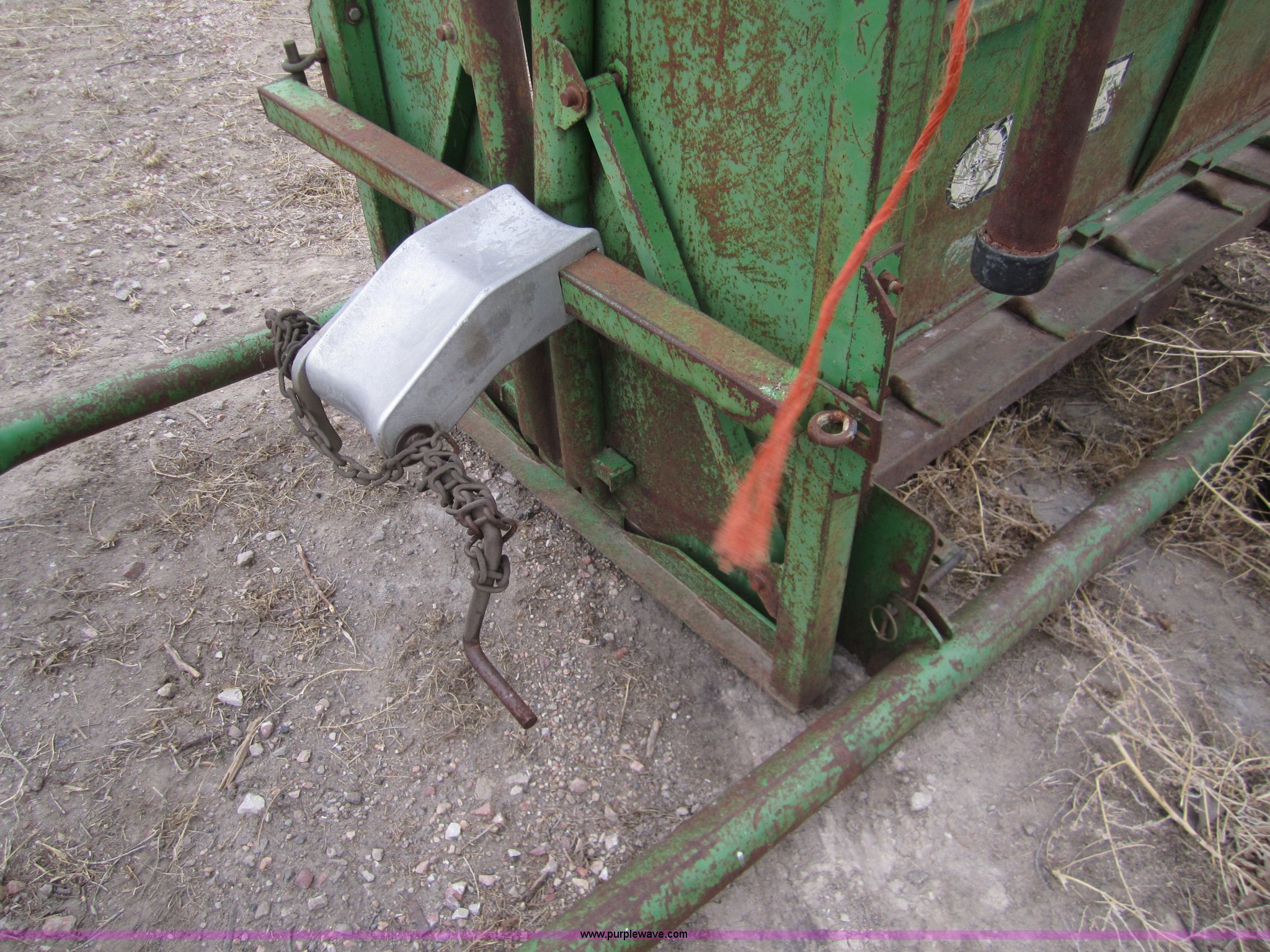 Wadler Automatic 105 three-way head hunter portable chute in Bayard, NE ...