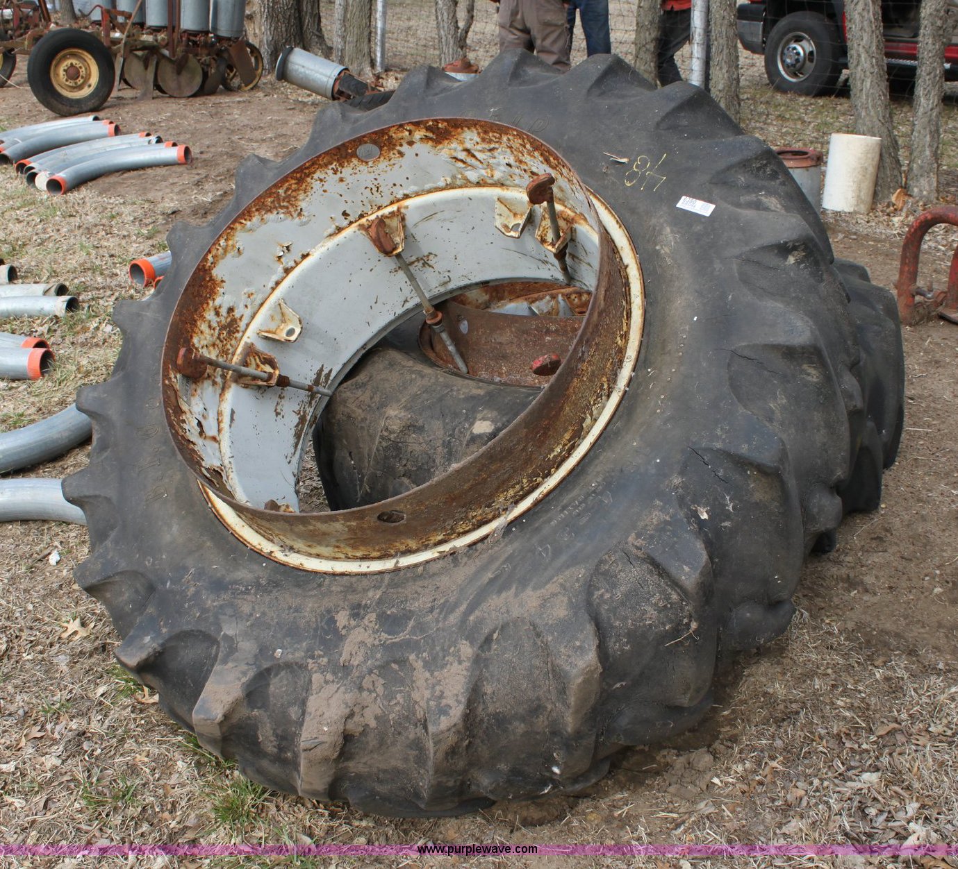 (2) bolt on tractor dual wheels in Wichita, KS | Item 6380 sold ...