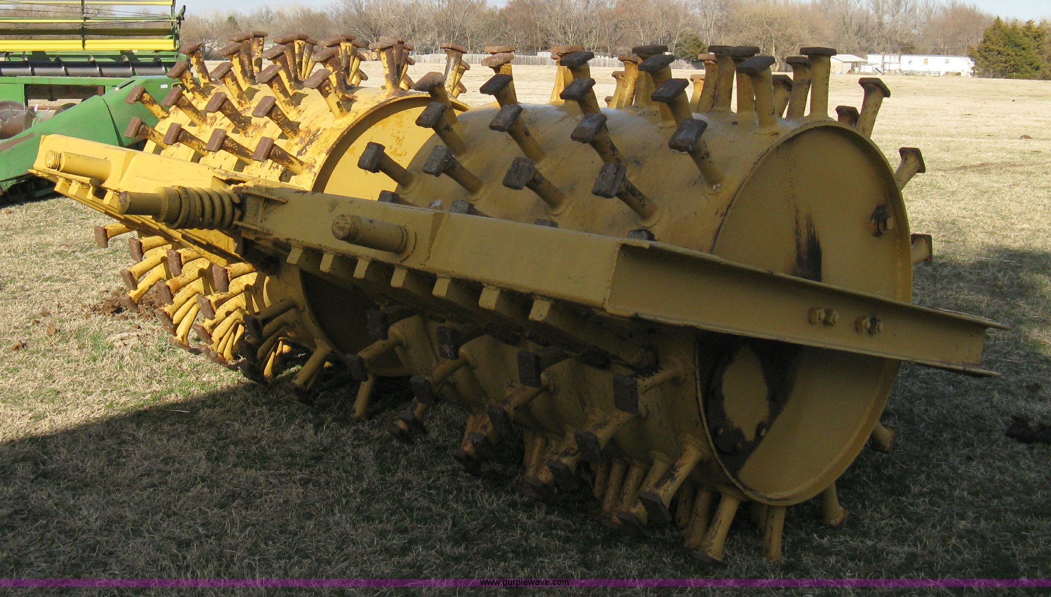 Sheeps foot roller in Haysville, KS | Item 8071 sold | Purple Wave