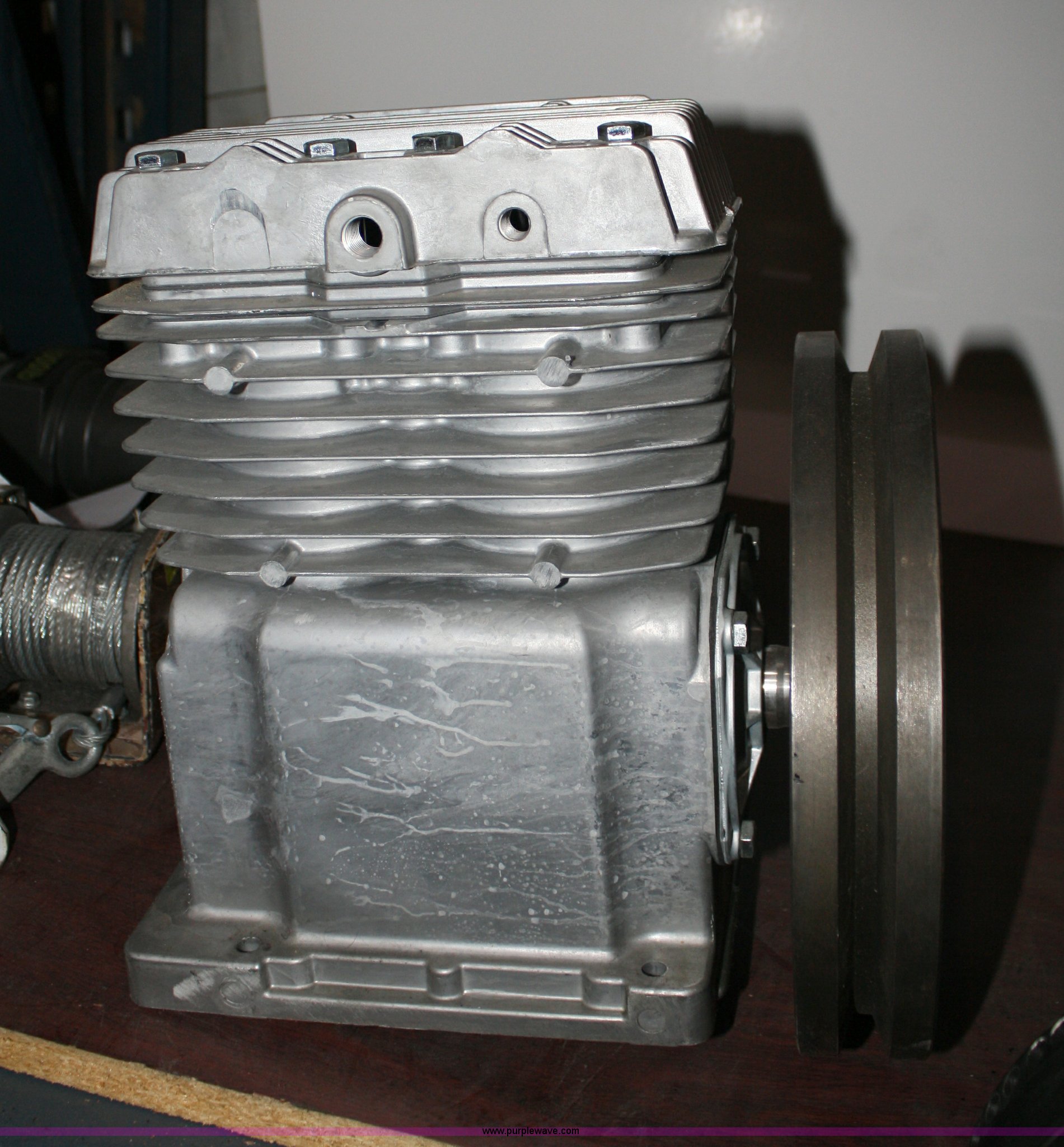 (2) air compressor pumps in Spring Hill, KS | Item 4658 sold | Purple Wave