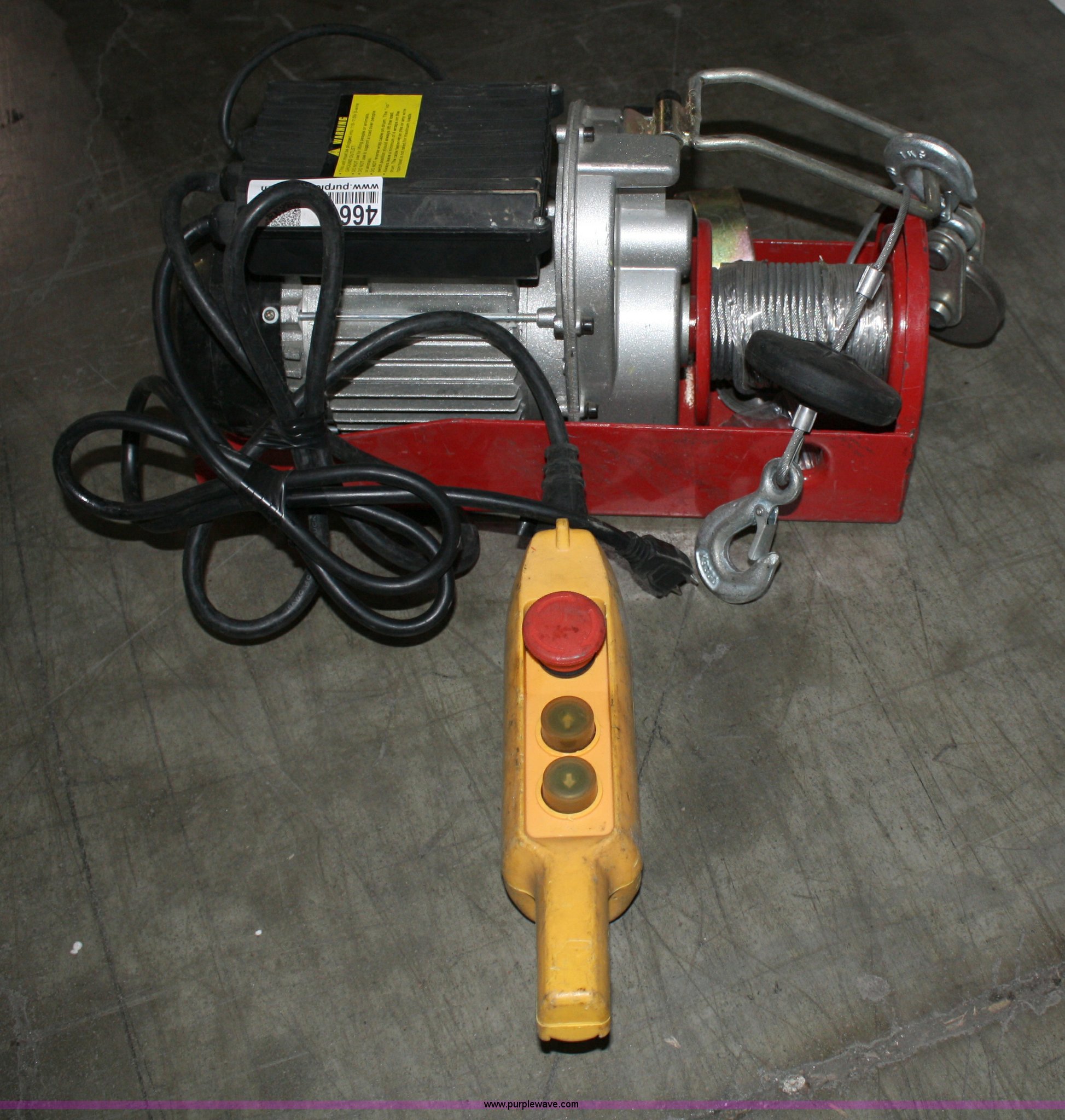 Cummins Industrial tool electric hoist in Spring Hill, KS | Item 4661 ...