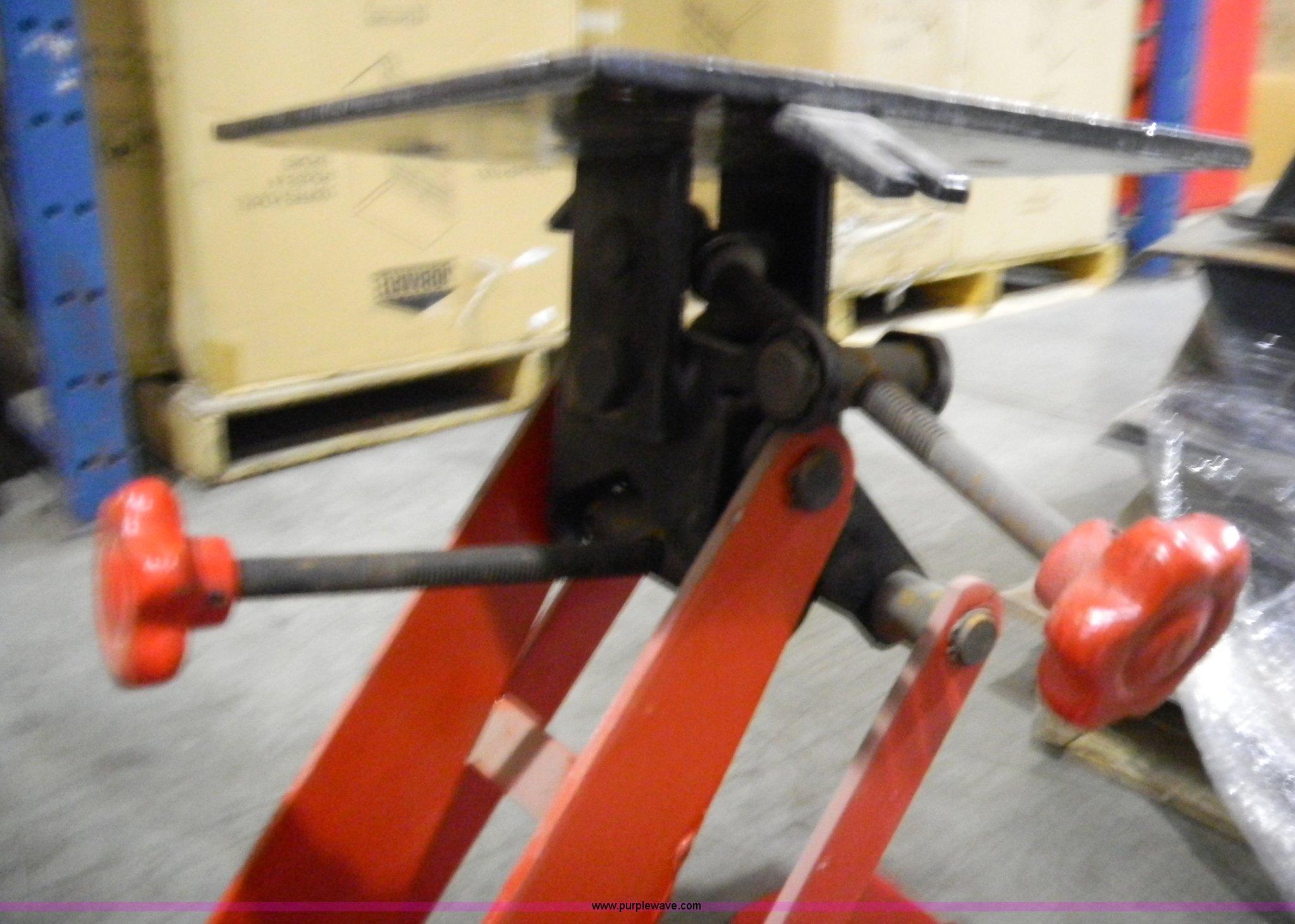 Transmission/differential jack in Spring Hill, KS | Item 4830 sold ...